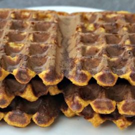 Pumpkin Latke Waffles - BELGIAN FOODIE