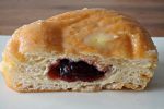 Kettle Glazed Doughnuts - Hollywood - BELGIAN FOODIE