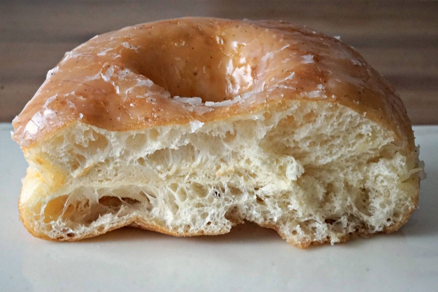 Kettle Glazed Doughnuts - Hollywood - BELGIAN FOODIE