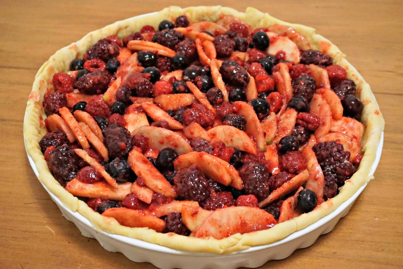 Bumbleberry Pie - Mixed Berries and Apple - BELGIAN FOODIE